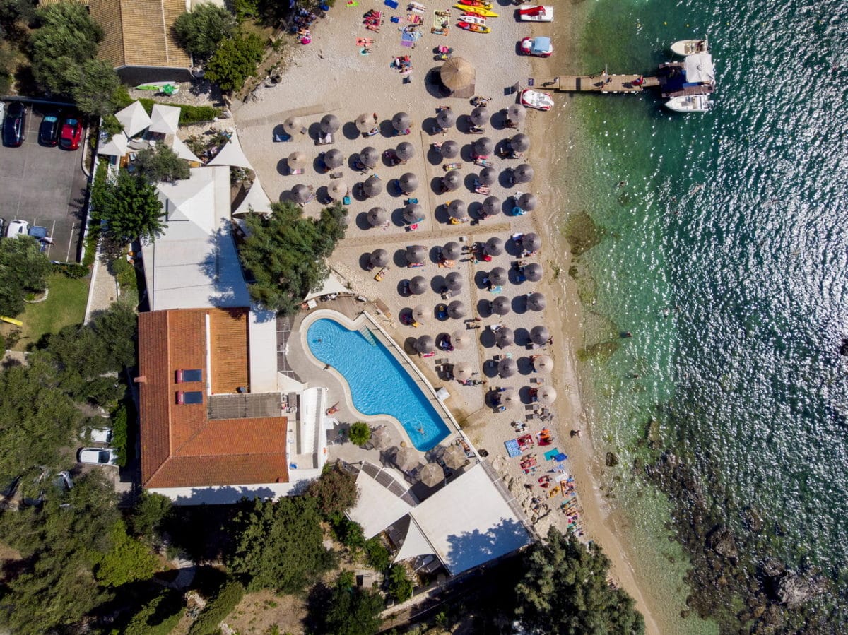 Akron Beach Bar — Beach Club in Corfu, Greece | Guide Sandbeds 2026